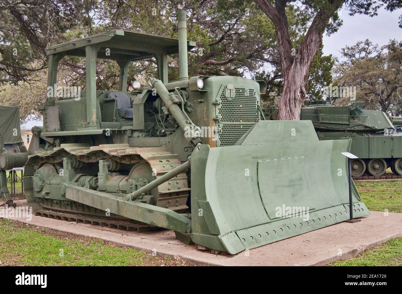 Military bulldozer hi-res stock photography and images - Alamy