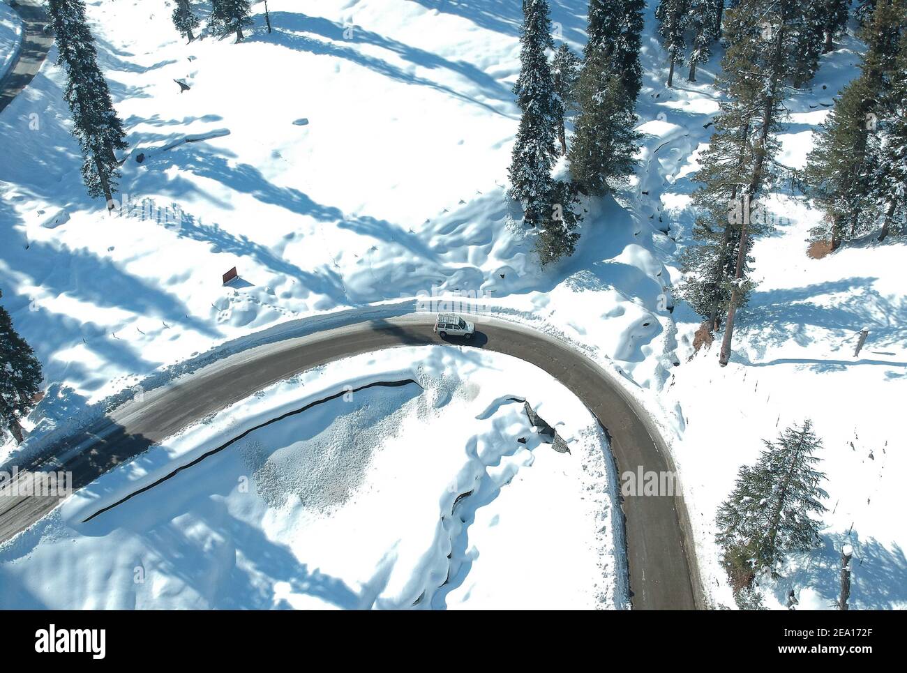 Kashmir gulmarg summer hi-res stock photography and images - Alamy