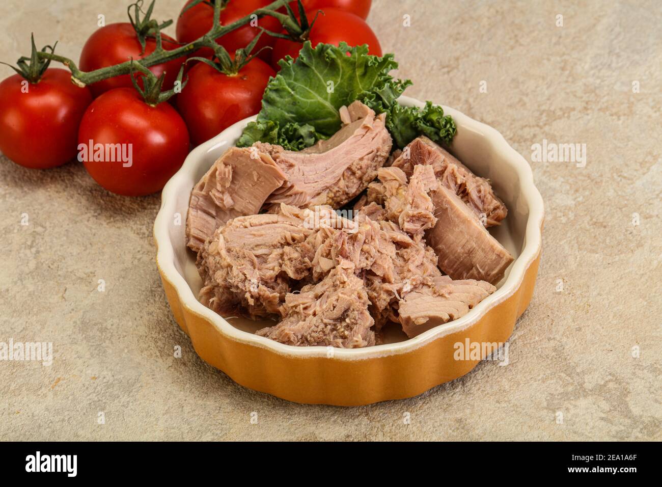 Tasty Canned tuna fillet in the bowl Stock Photo - Alamy