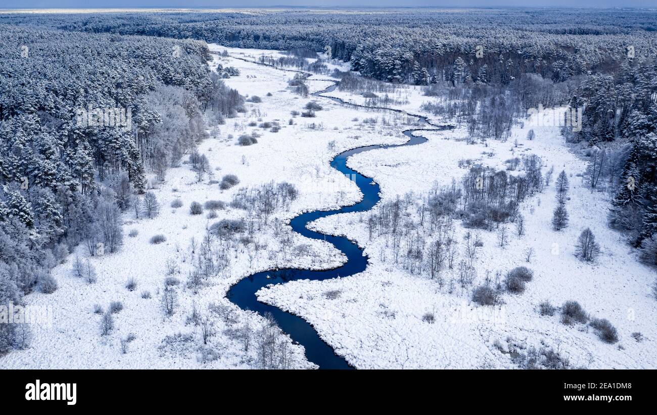 White forest curvy river hi-res stock photography and images - Alamy