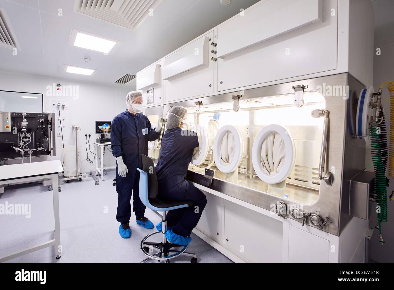 UK Science Vaccine Laboratory Stock Photo - Alamy