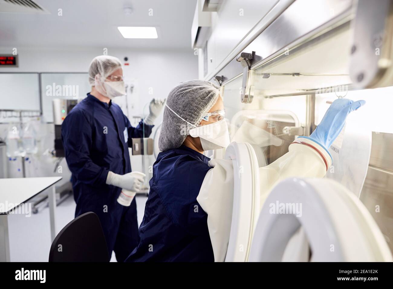 UK Science Vaccine Laboratory Stock Photo - Alamy