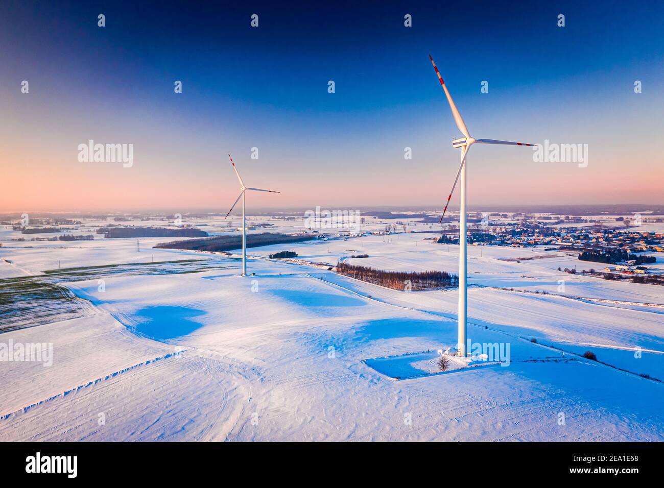 Amazing snowy field wind hi-res stock photography and images - Alamy