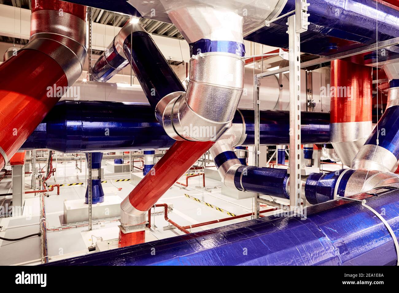 Vaccine vials production hi-res stock photography and images - Alamy