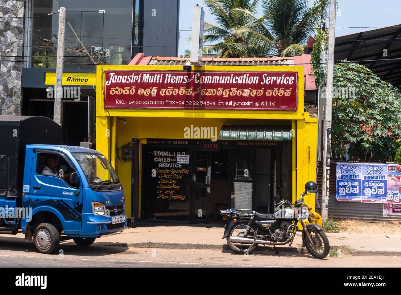 Traffic in the streets Negombo, Sri Lanka Stock Photo - Alamy