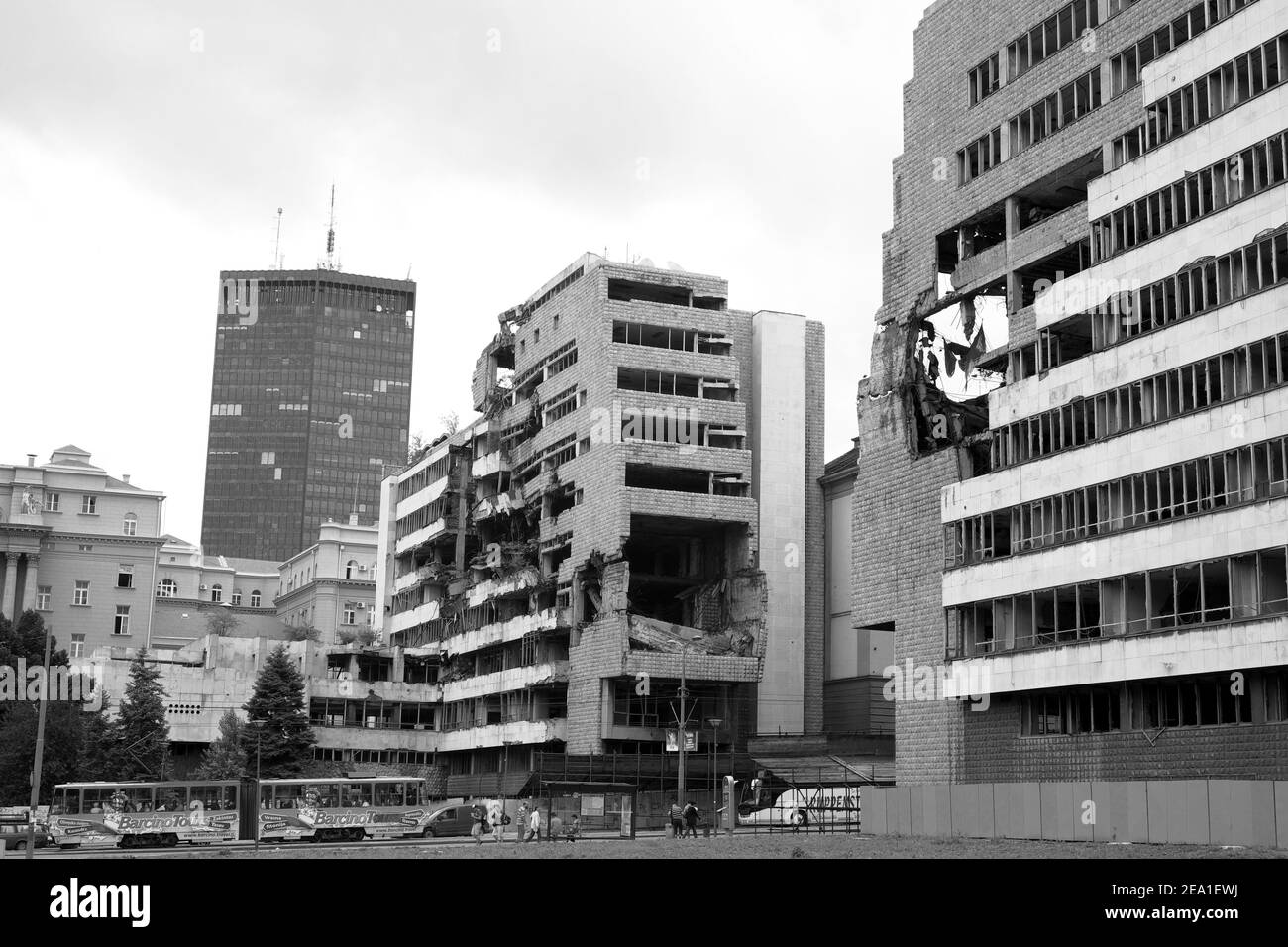 Nato bombing serbia Black and White Stock Photos & Images - Alamy