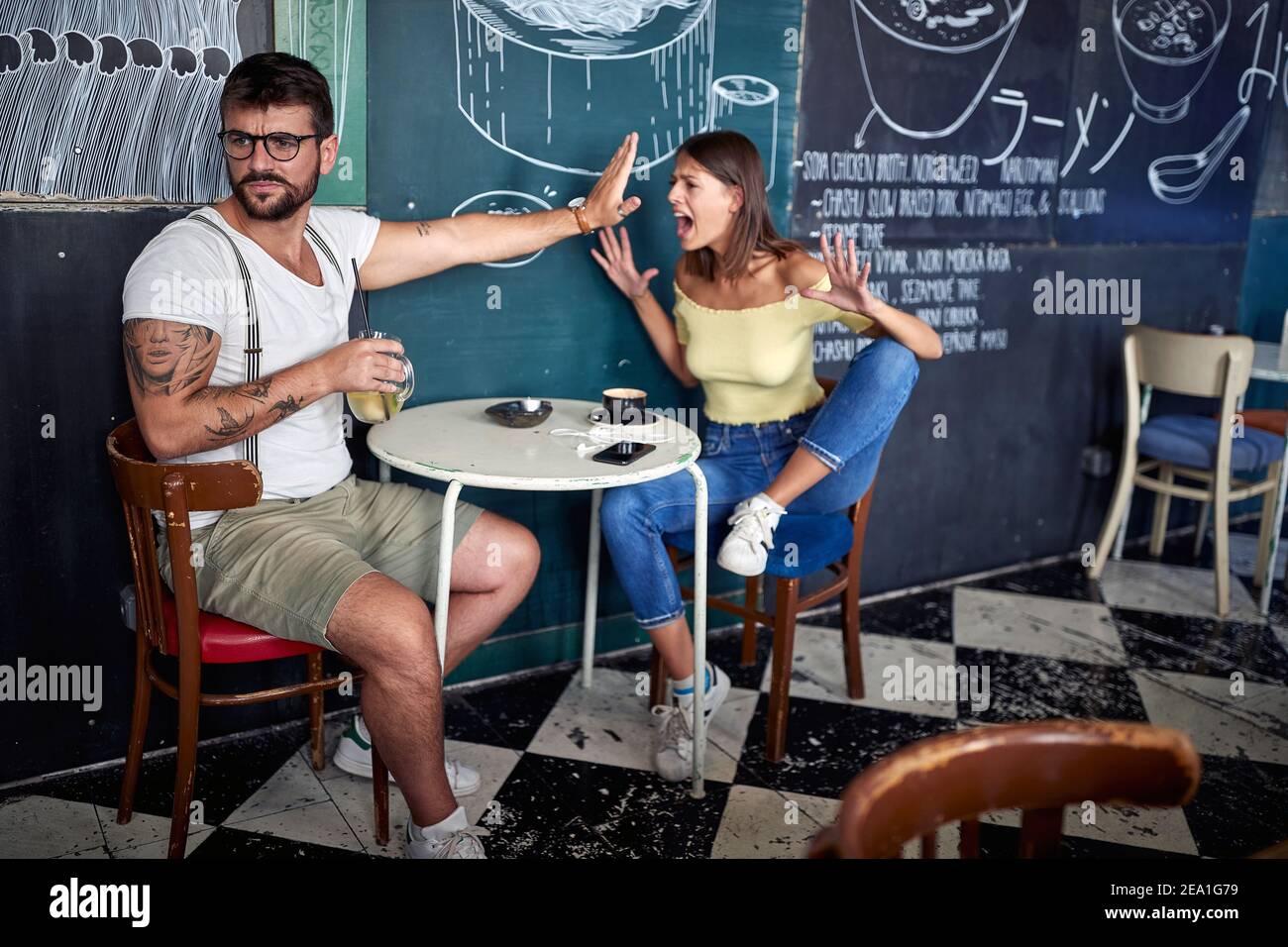Angry couple cafe hi-res stock photography and images - Alamy