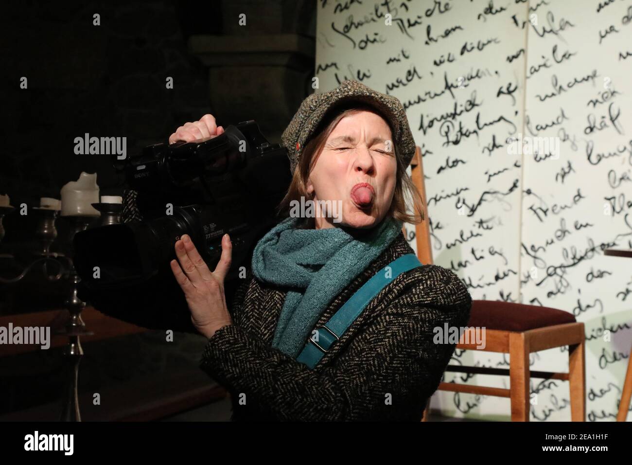 Josephine Hoppe (Tochter von Rolf Hoppe) bei der Aufzeichnung der ...