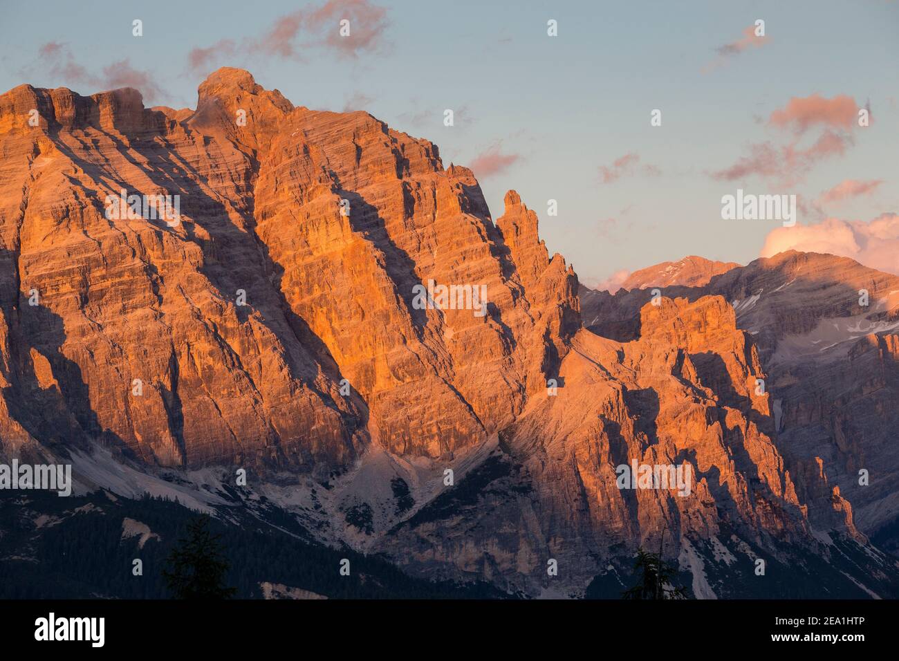 Moutnain sunset hi-res stock photography and images - Alamy