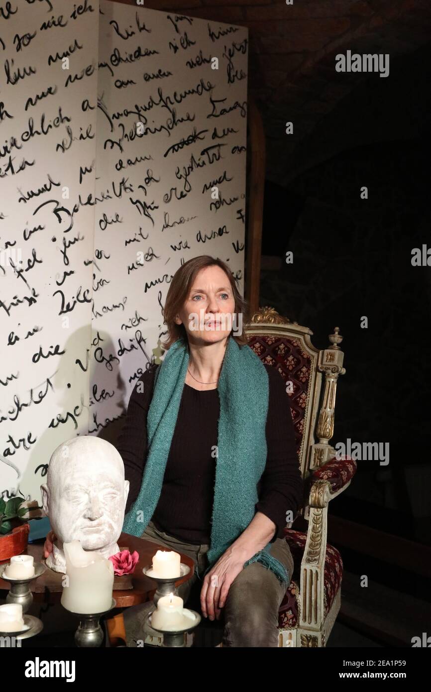 Josephine Hoppe (Tochter von Rolf Hoppe) bei der Aufzeichnung der ...