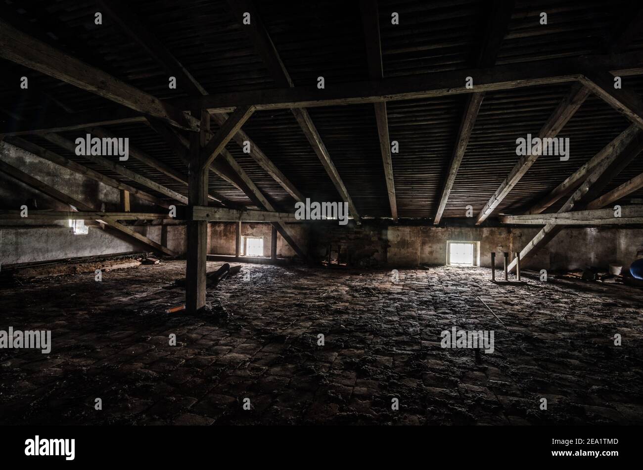 Loft story hi-res stock photography and images - Alamy