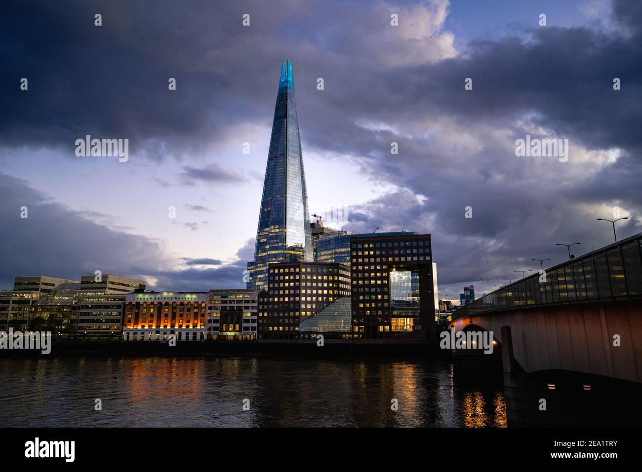 London Uk 20 Nov 20 River Thames view of London city skyline at sunrise ...