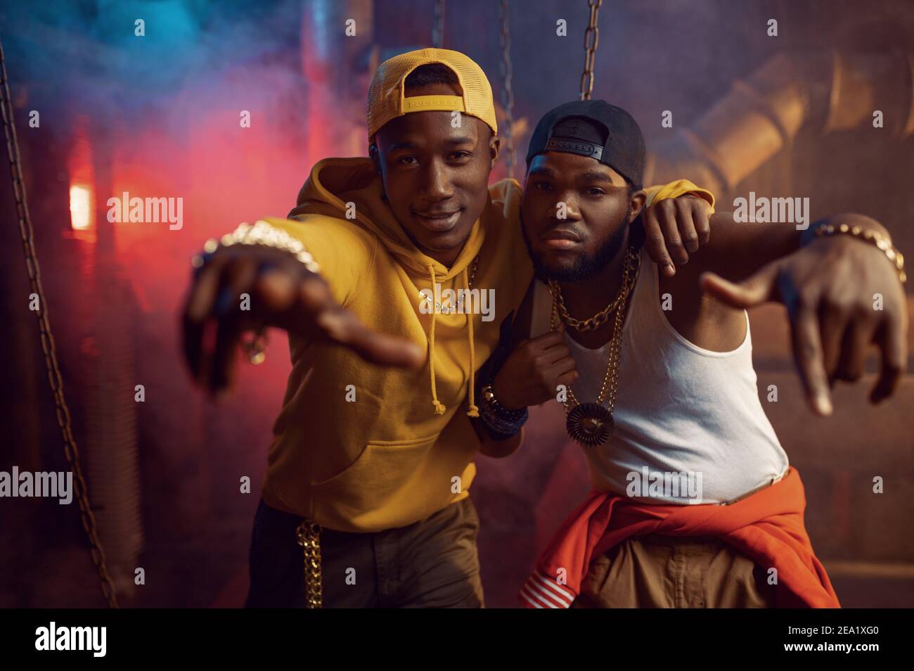 Hip hop breakdancing young man hi-res stock photography and images - Alamy