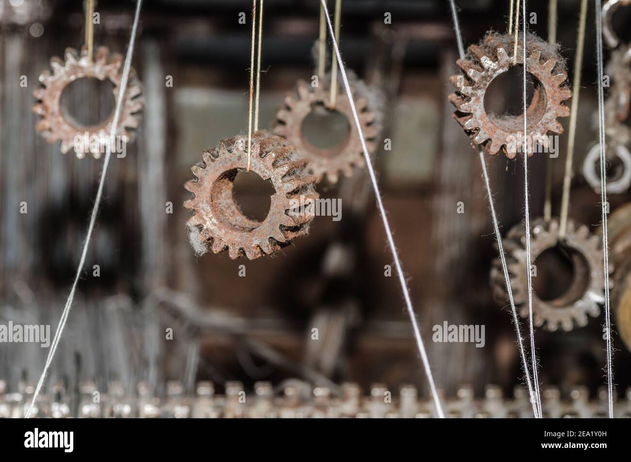 Gears spinning hi-res stock photography and images - Alamy