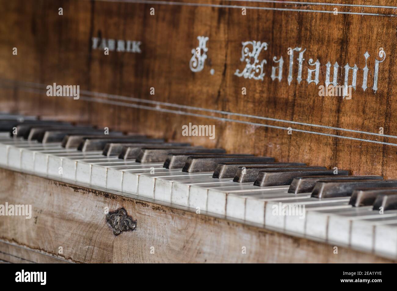 Beautiful piano hi-res stock photography and images - Alamy
