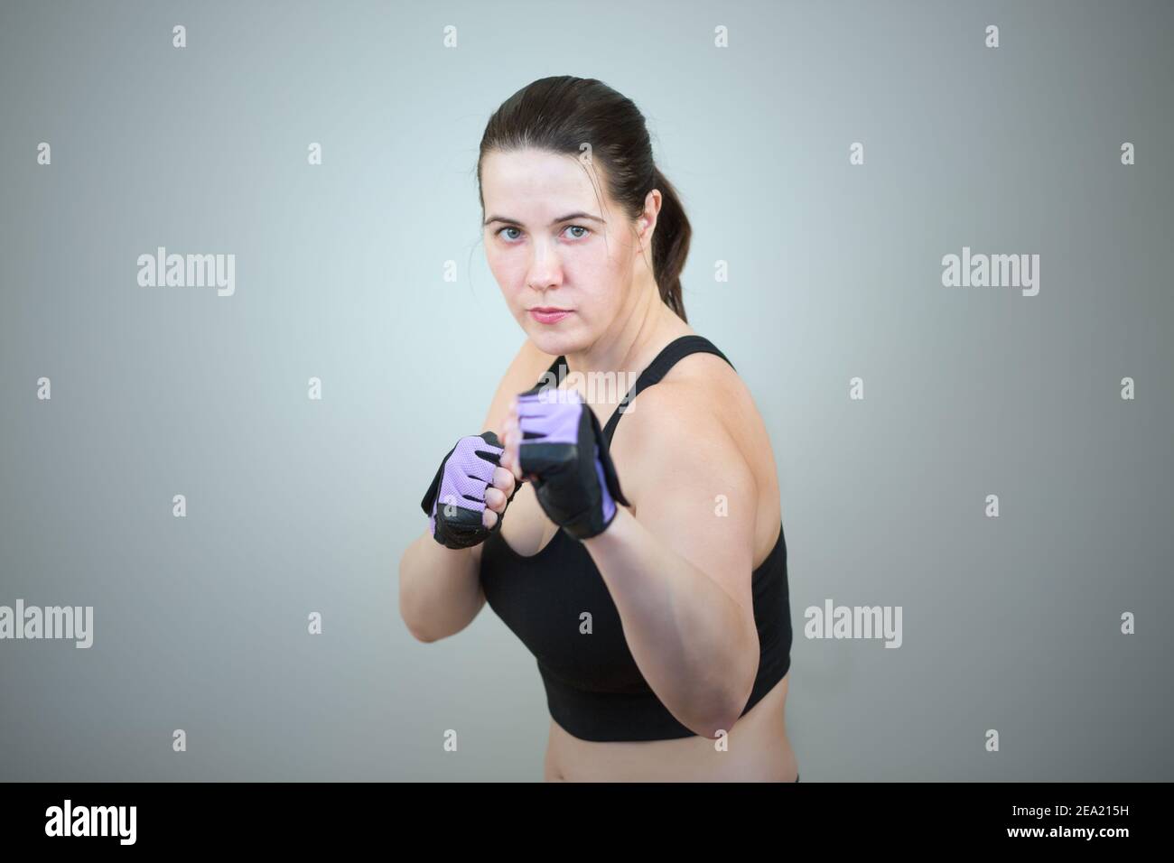 Boxing pose hi-res stock photography and images - Alamy