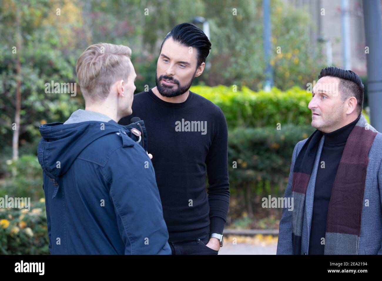 Radio 2 presenters hi-res stock photography and images - Alamy