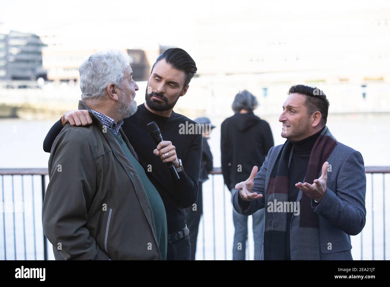 Radio 2 presenters hi-res stock photography and images - Alamy