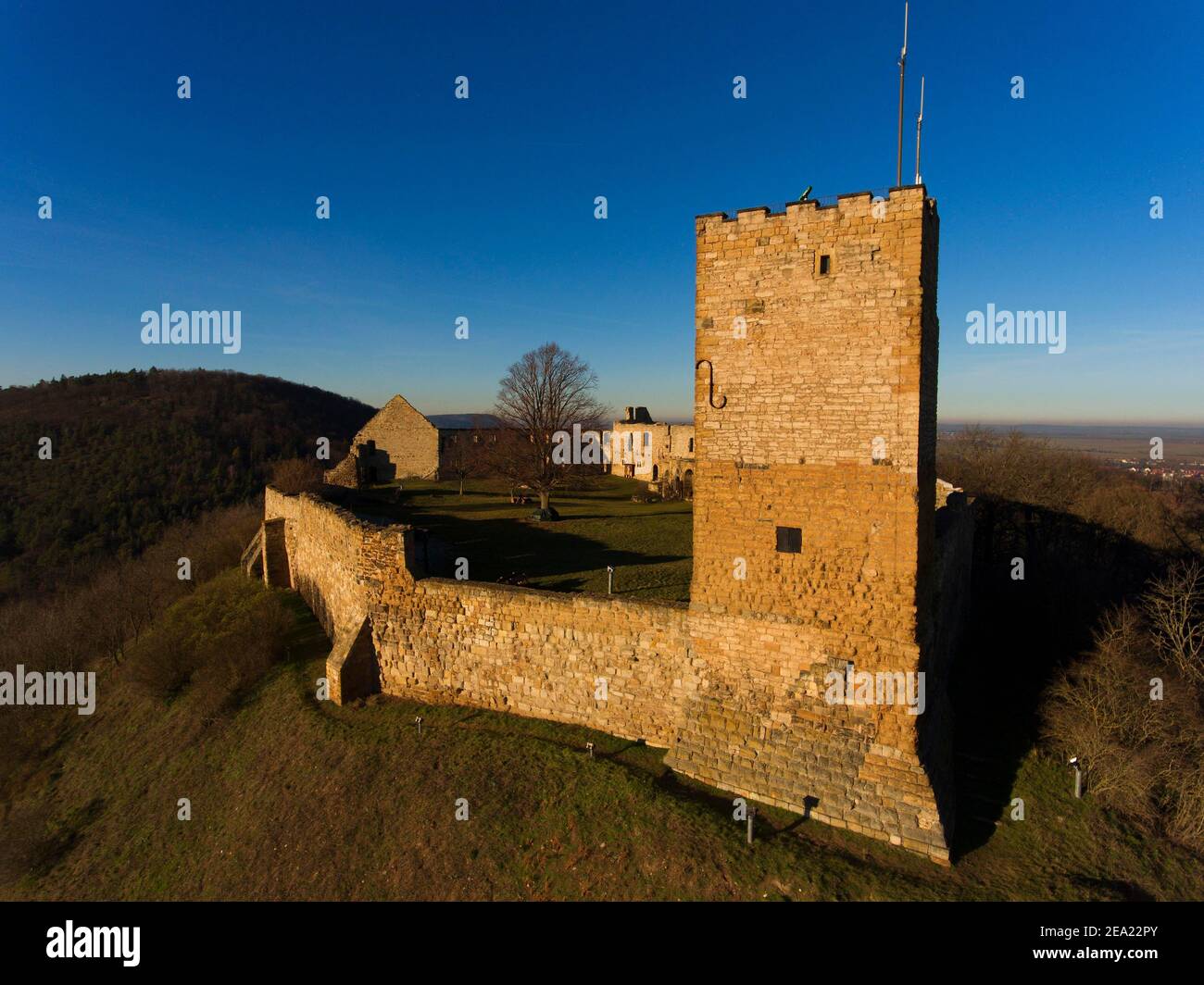Drei gleichen hi-res stock photography and images - Alamy