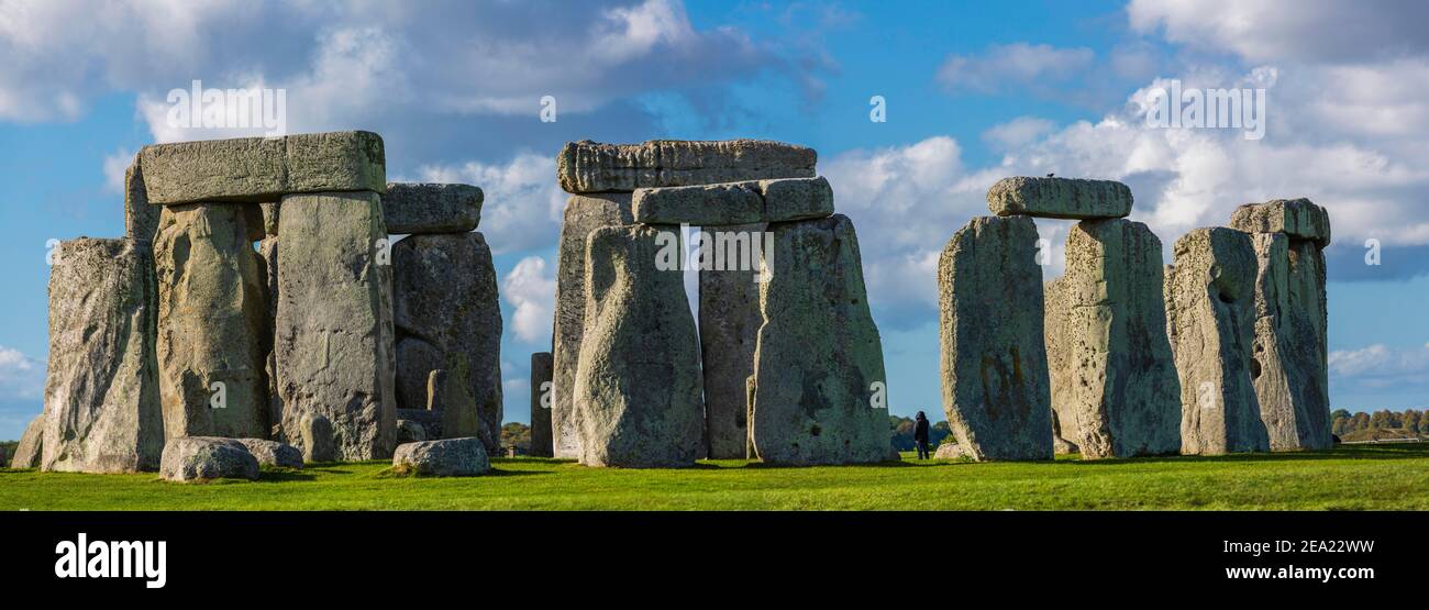 Stonehenge, Neolithic cult site, Neolithic stone circle, UNESCO World ...