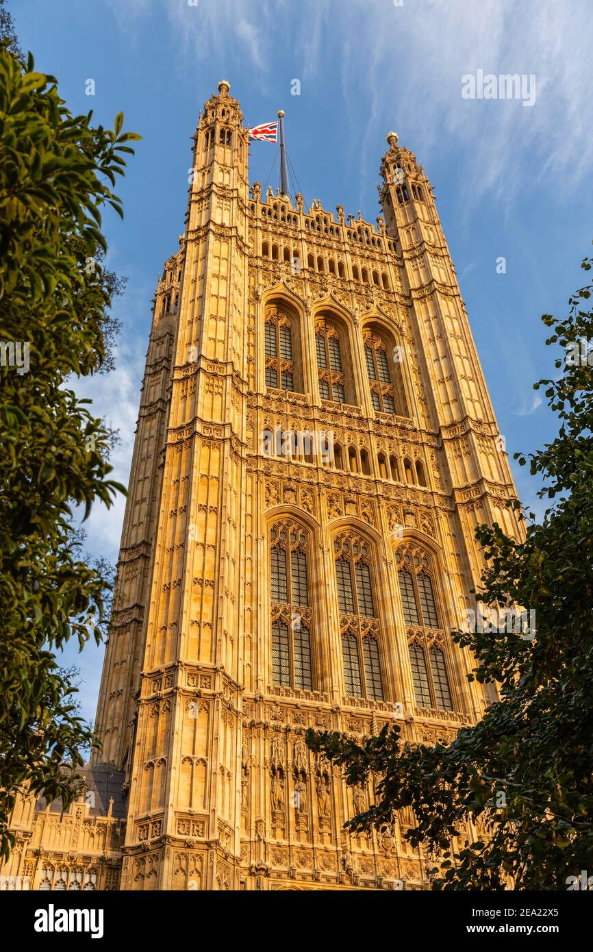 Victoria tower westminster hi-res stock photography and images - Alamy