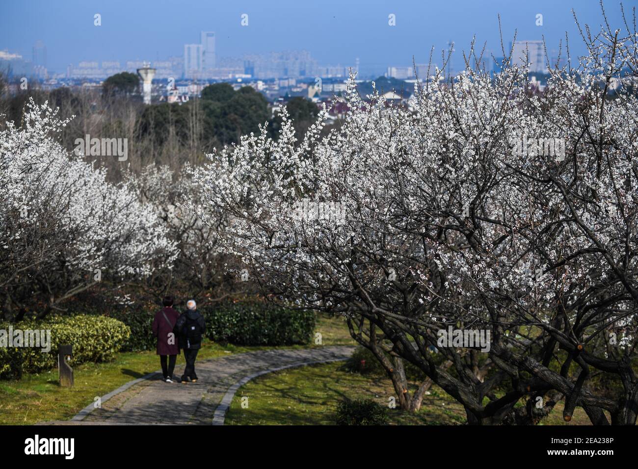 Zhejiang hangzhou yuhang district hi-res stock photography and images ...