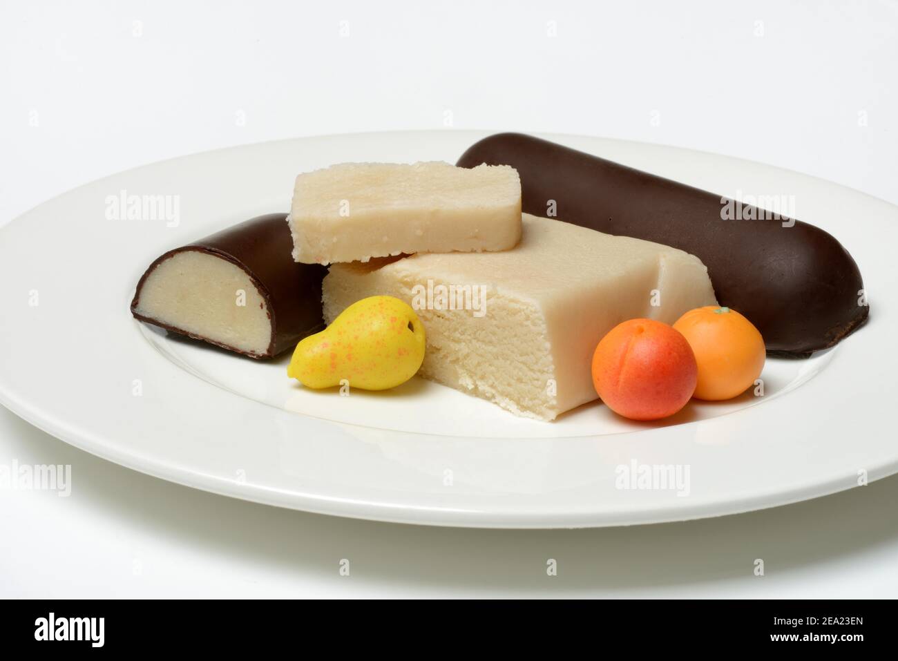Marzipan bread hi-res stock photography and images - Alamy