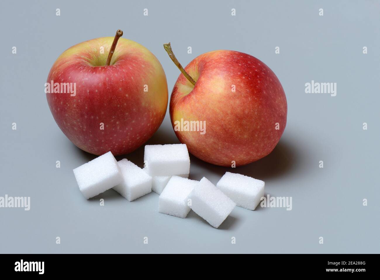 Apples and sugar cubes, apple, sugar consumption, white sugar, beet ...