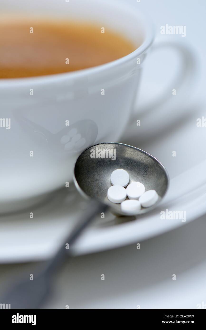 Sweetener tablets hi-res stock photography and images - Alamy