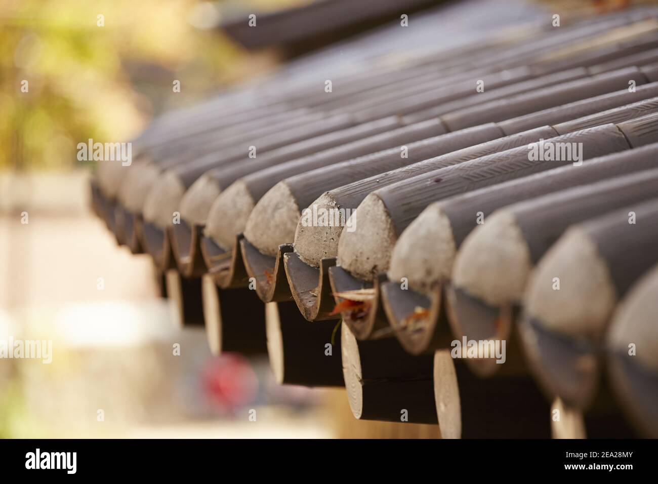 Korean style roof hi-res stock photography and images - Alamy