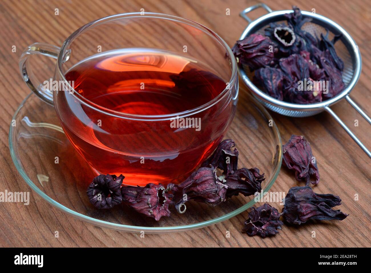 Cup mallow tea ( Hibiscus sabdariffa) and dried flowers, hibiscus tea ...