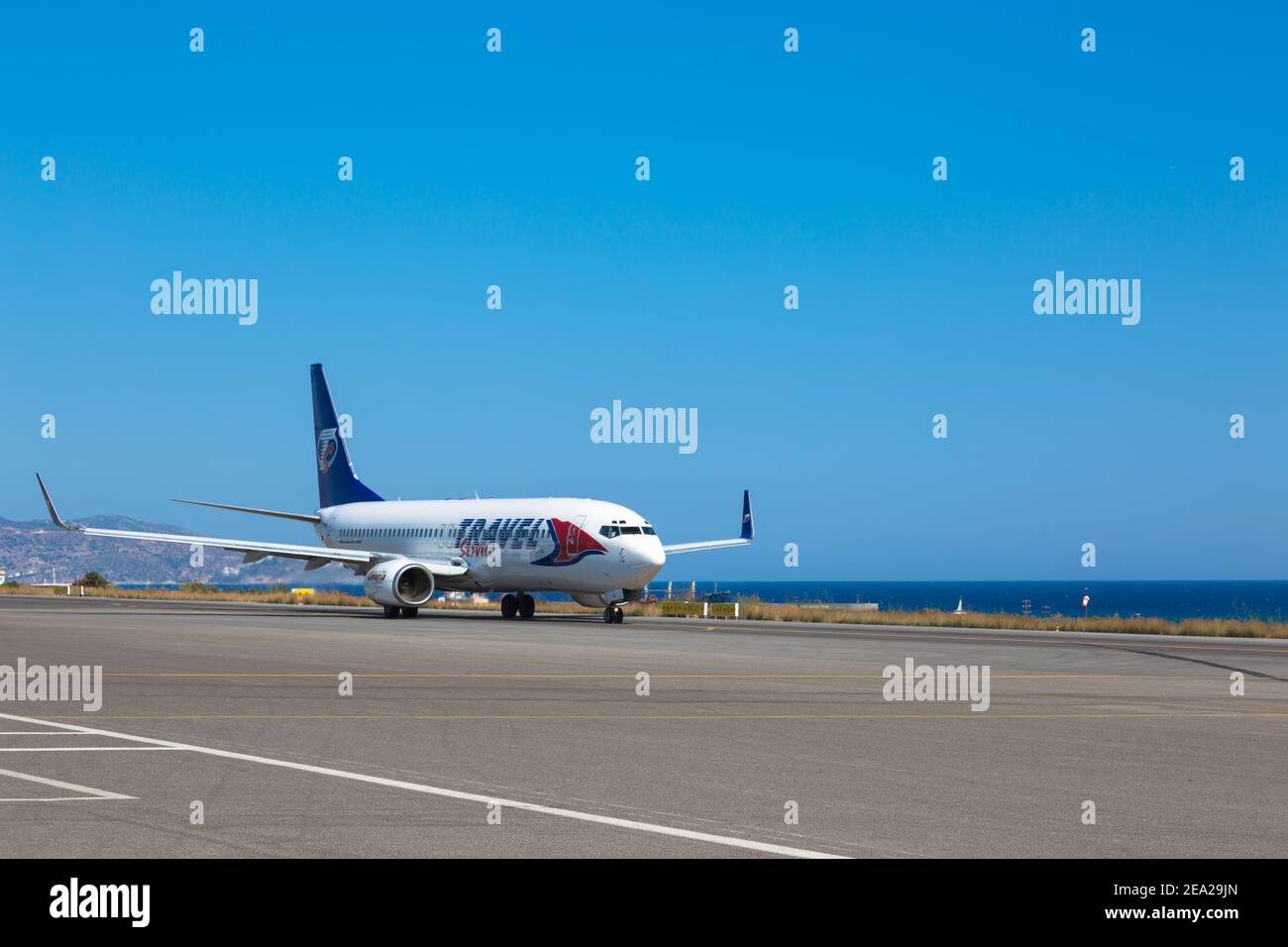 Heraklion airport plane crete greece hi-res stock photography and ...