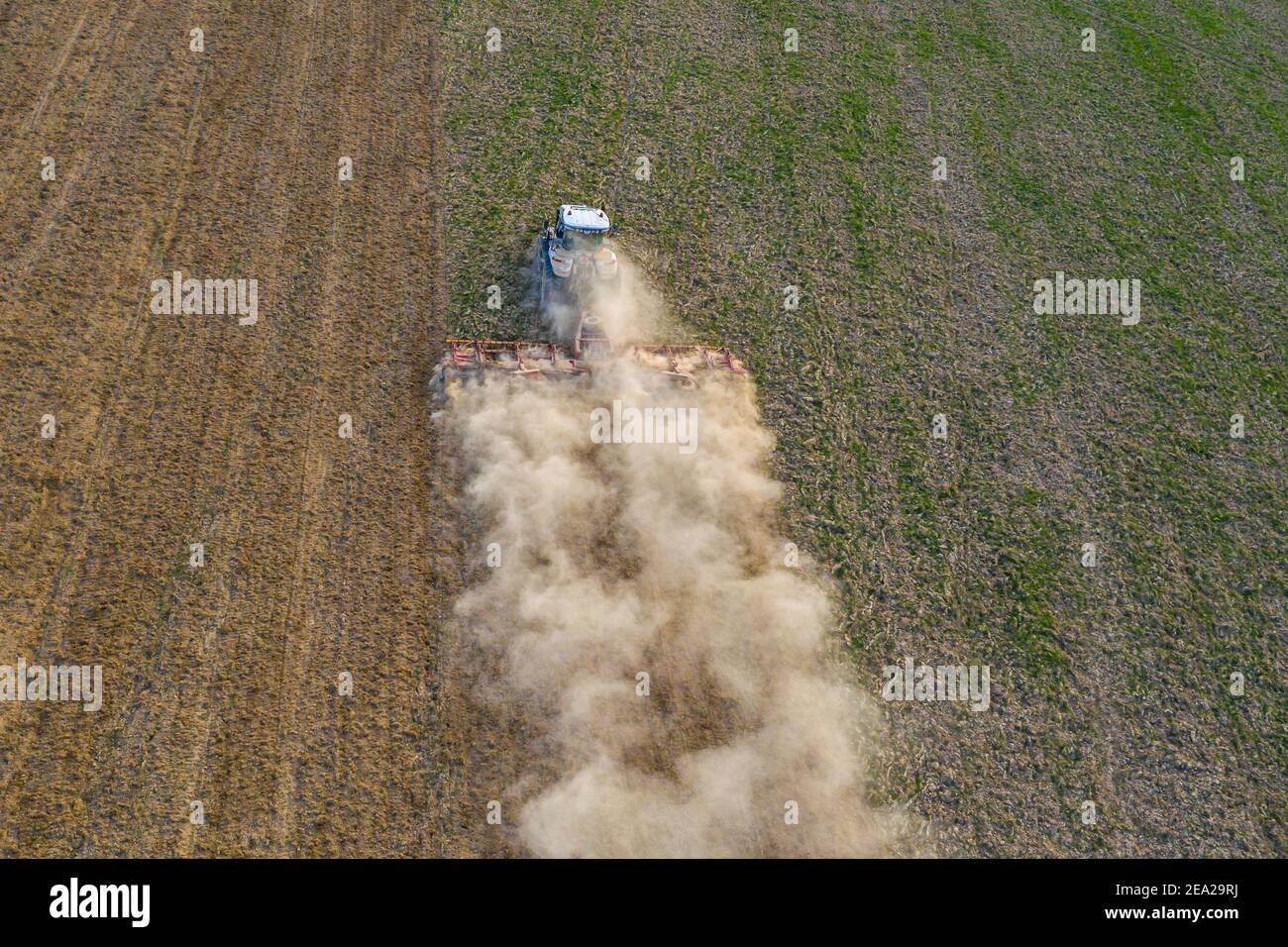 Ukrainian fertile fields hi-res stock photography and images - Alamy