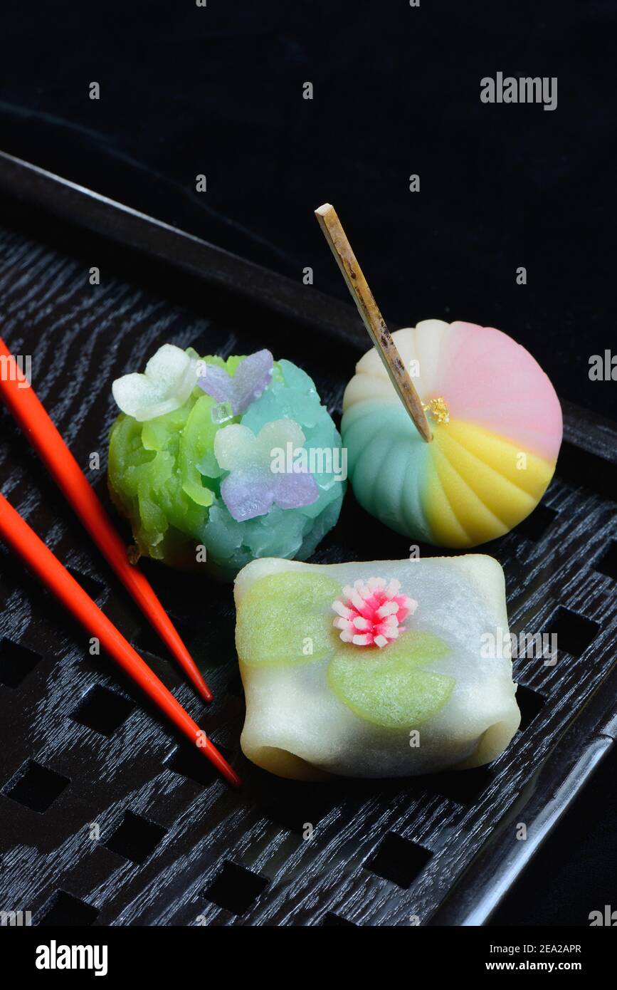 Wagashi sweets japan hi-res stock photography and images - Alamy