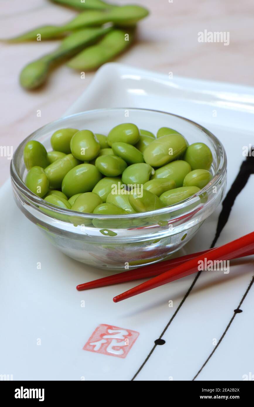 Soja edamame hi-res stock photography and images - Alamy