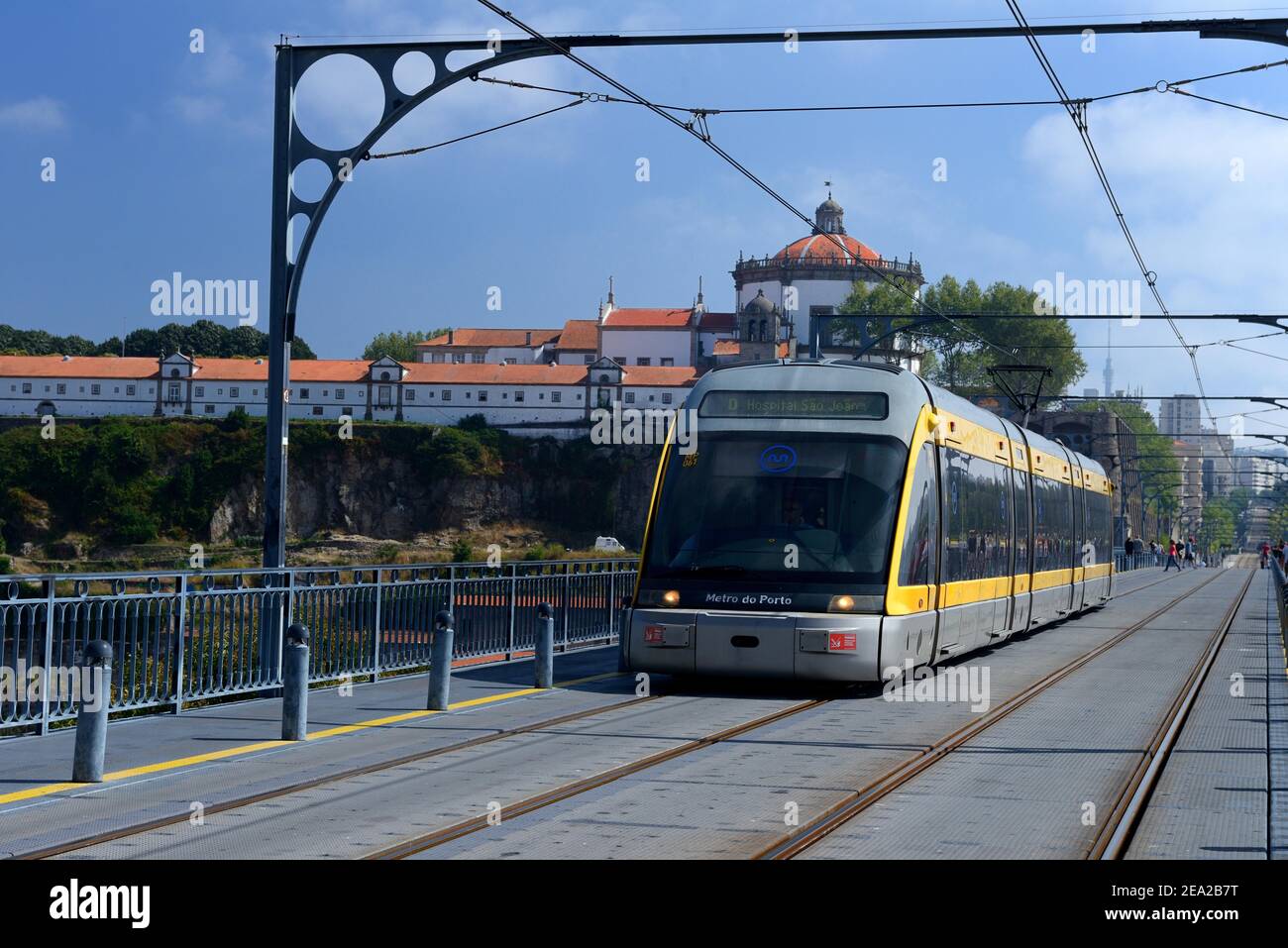 Metro de porto hi-res stock photography and images - Alamy