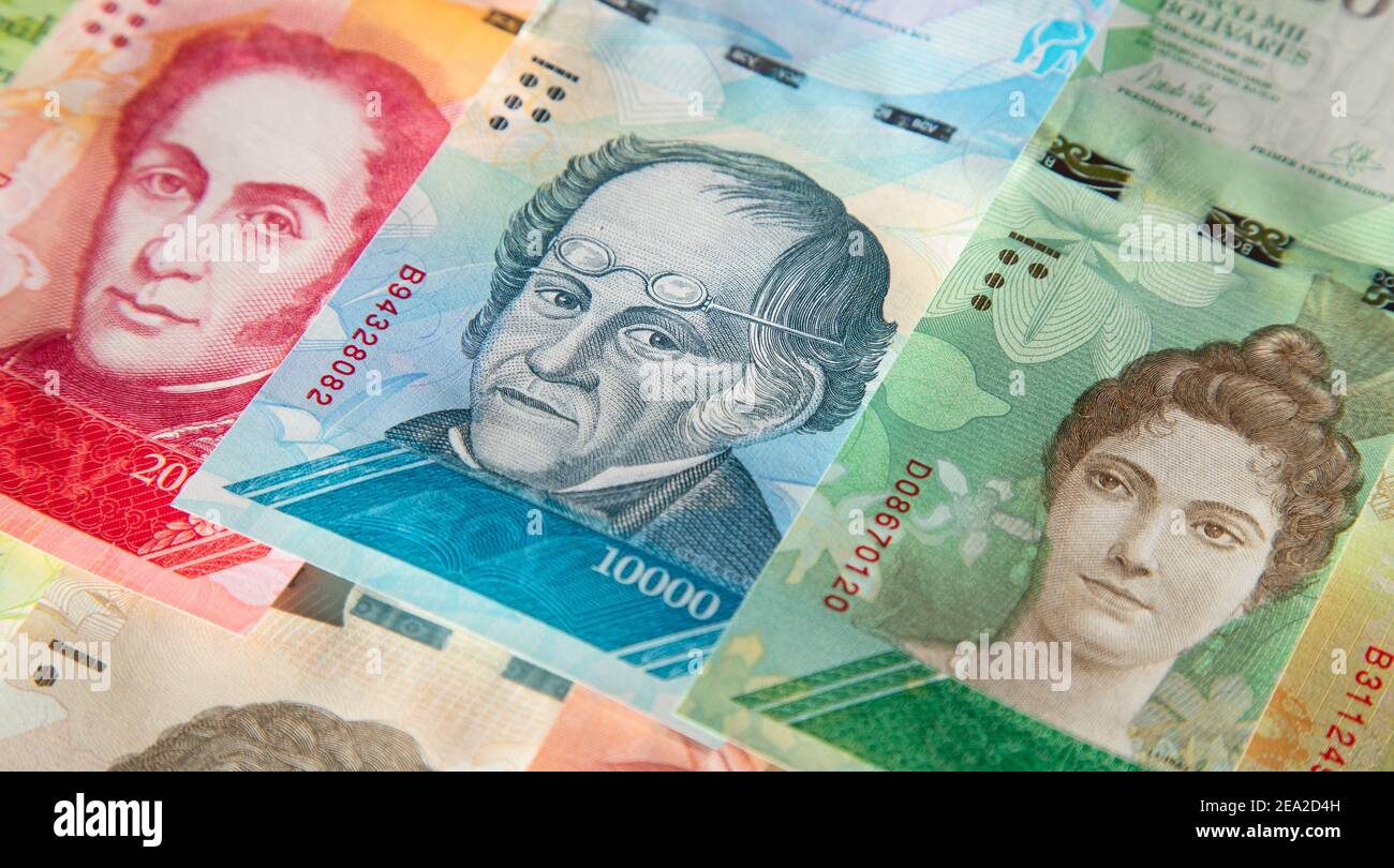 Variety of banknotes of Venezuela Stock Photo - Alamy