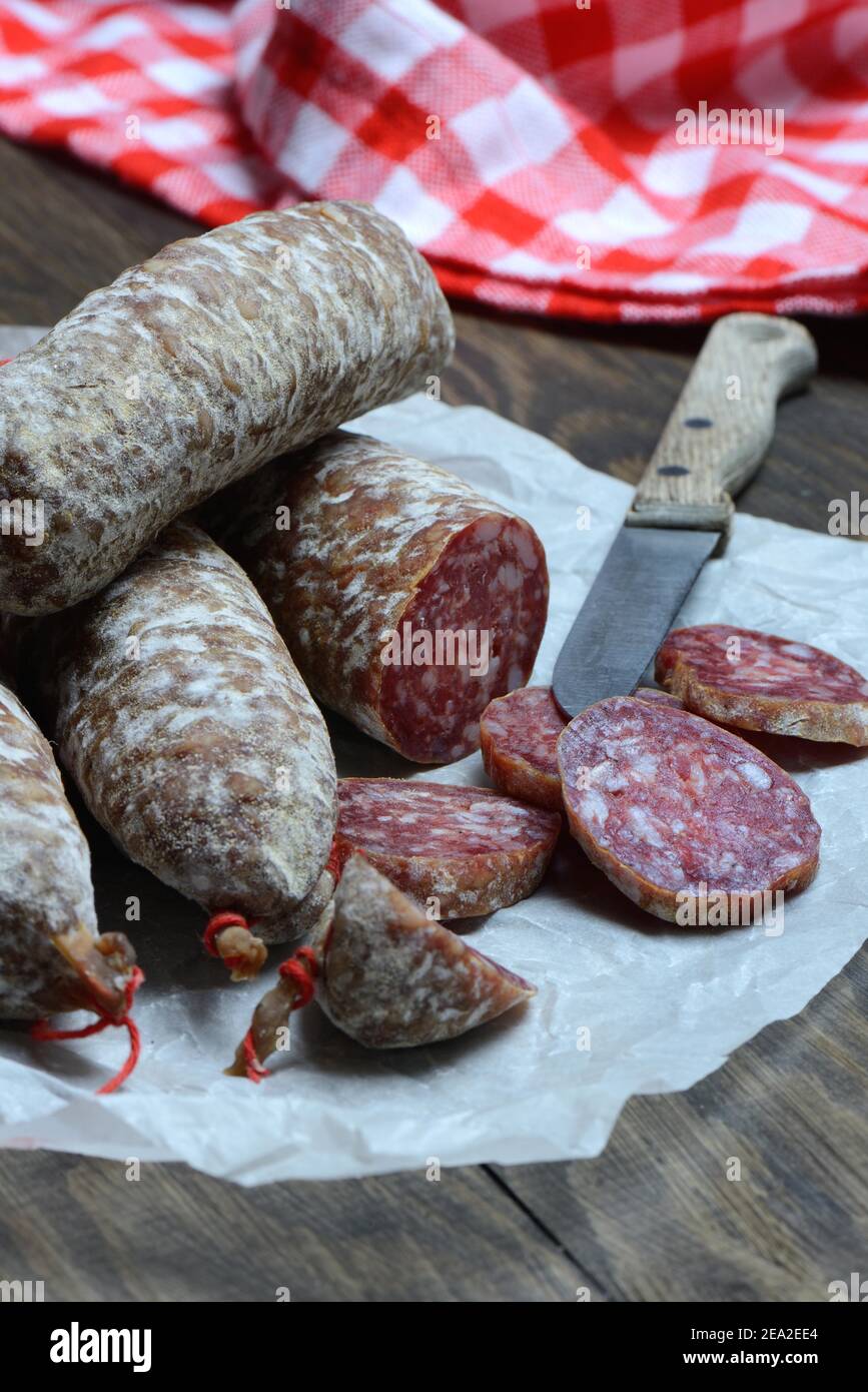 Salami sausage knife italy hi-res stock photography and images - Alamy