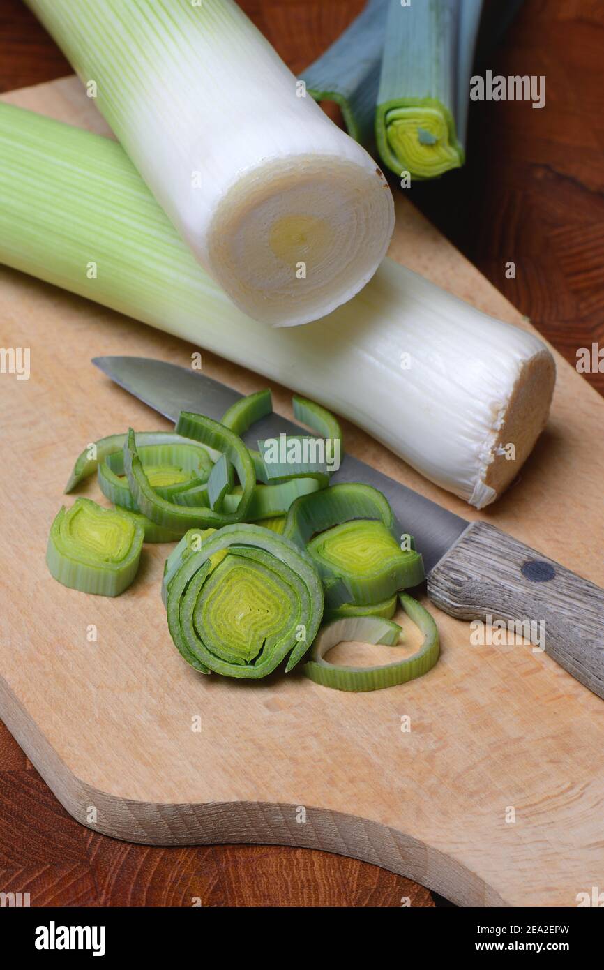 Leek, sliced, Allium porrum Stock Photo - Alamy
