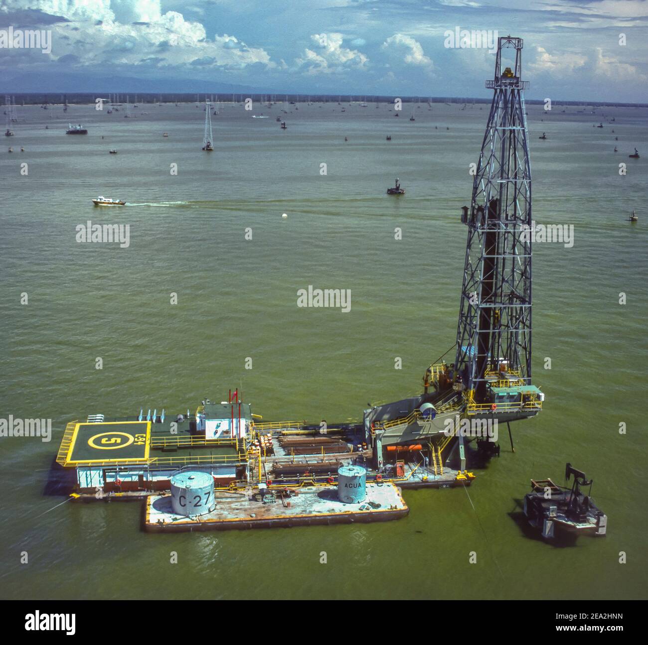 Lake Maracaibo Venezuela Oil High Resolution Stock Photography and ...