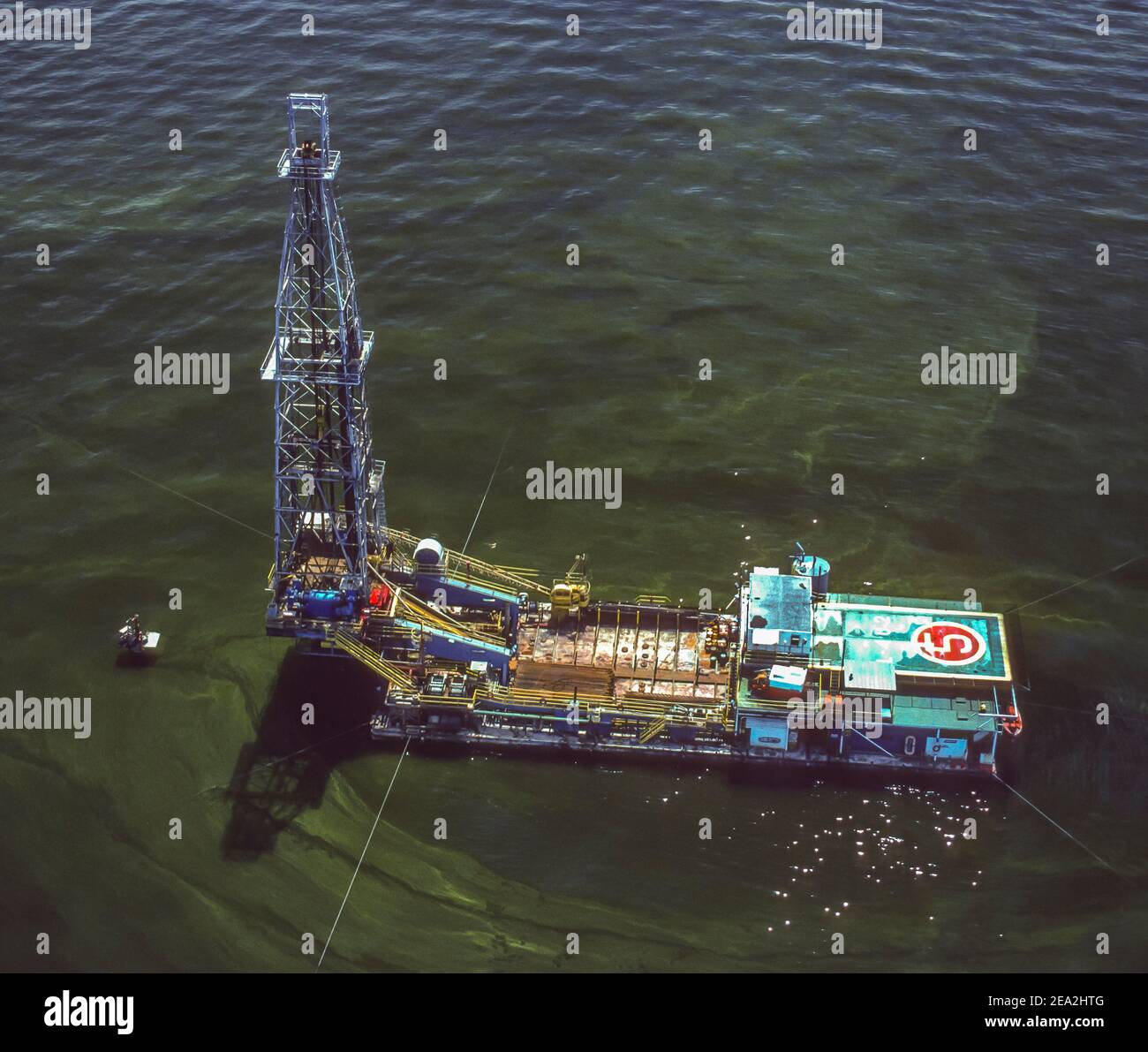 Venezuela oil and rig hi-res stock photography and images - Alamy