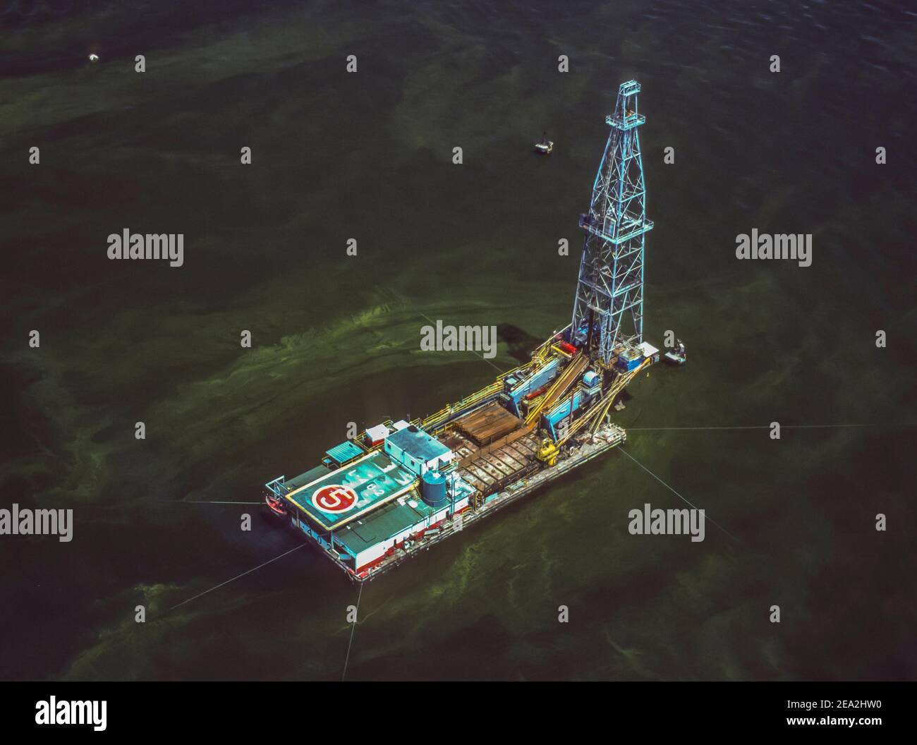 Venezuela oil and rig hi-res stock photography and images - Alamy