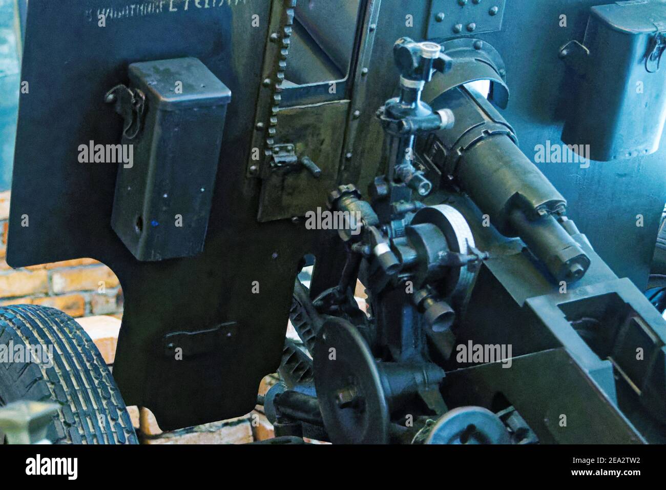 76 mm gun hi-res stock photography and images - Alamy