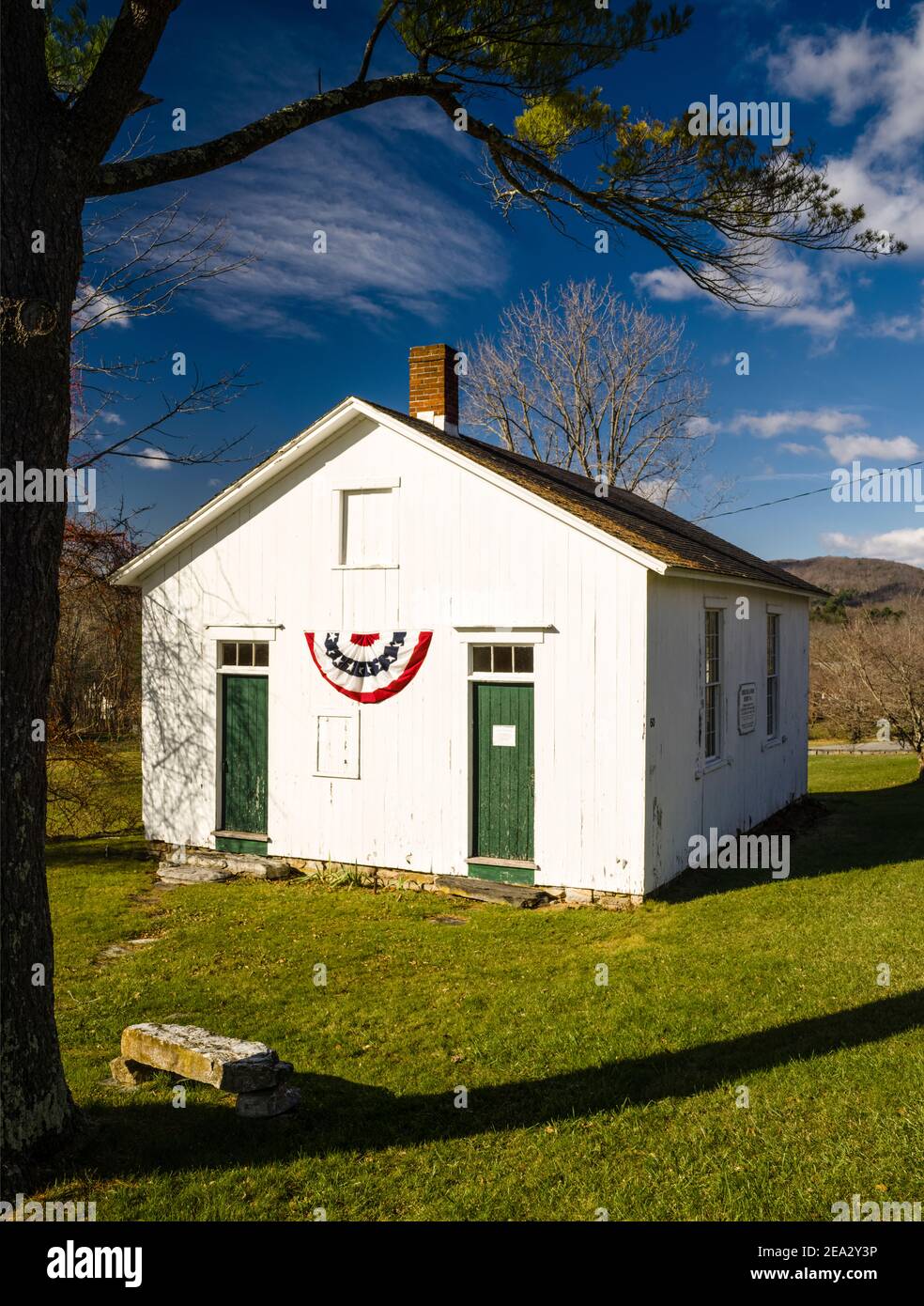 Beebe Hill Schoolhouse Falls Village, Connecticut, USA Stock Photo - Alamy