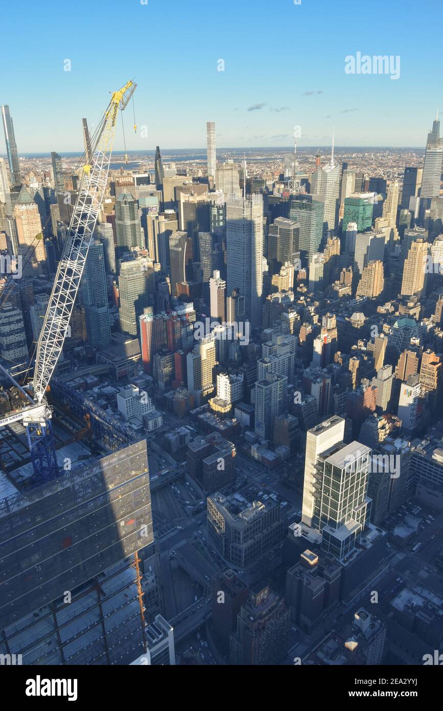 View over Manhattan as seen from the Edge observation deck at Hudson ...