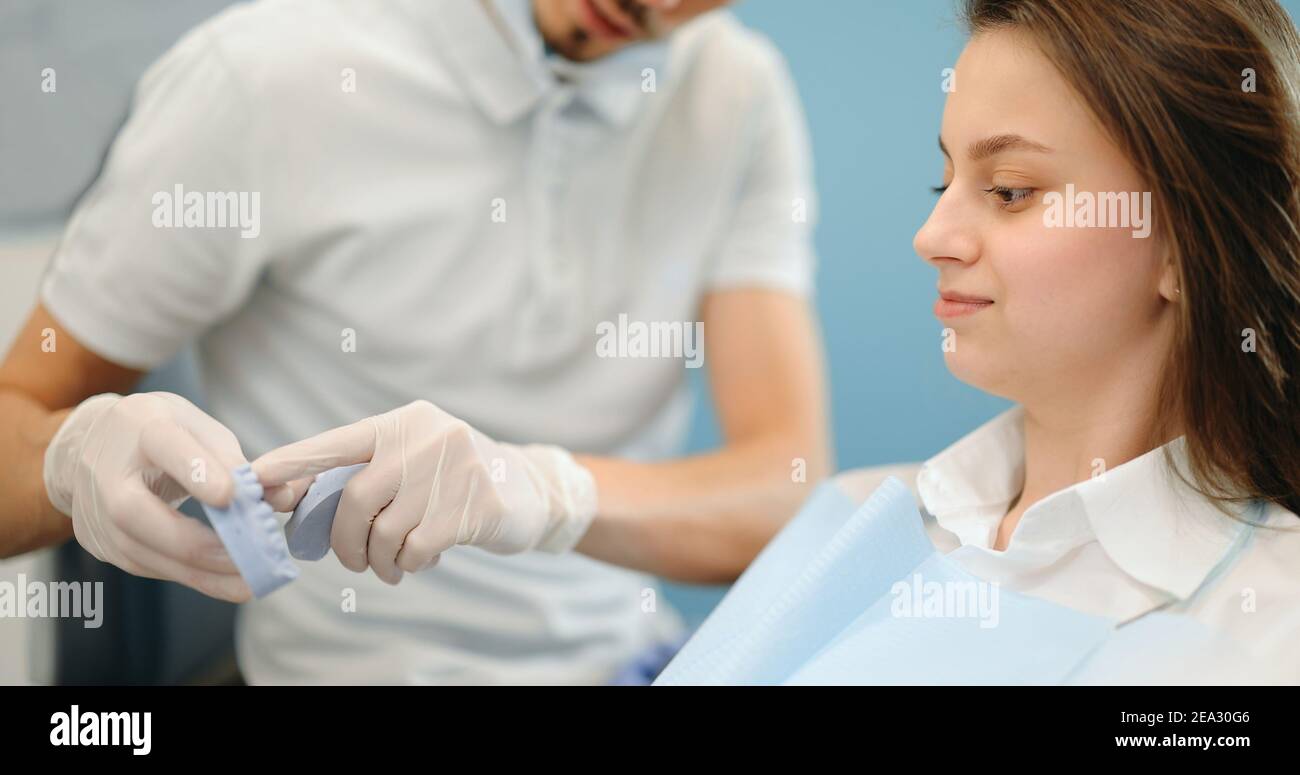 Dentist jaw model showing hi-res stock photography and images - Alamy