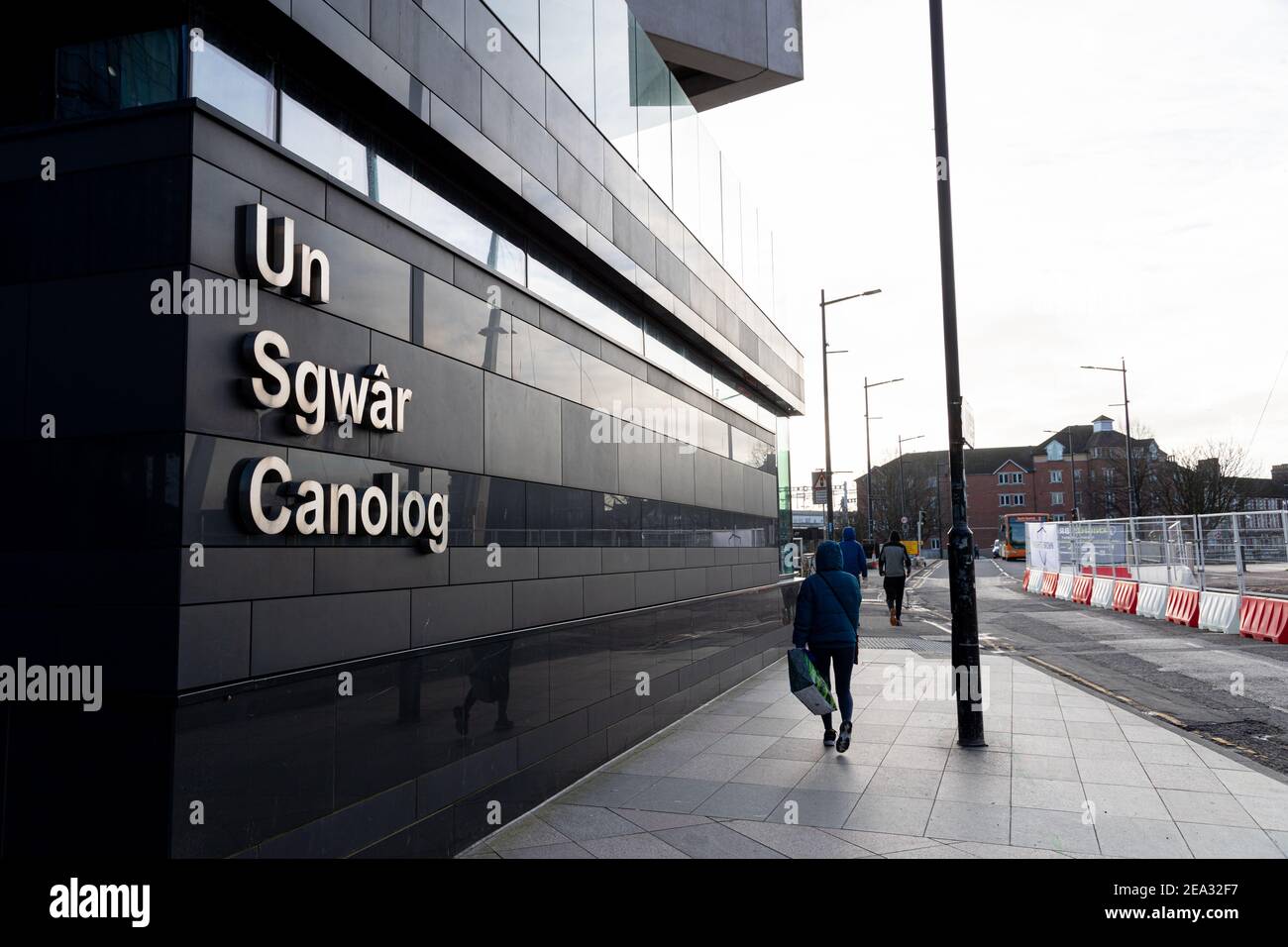 Modern signage hi-res stock photography and images - Alamy