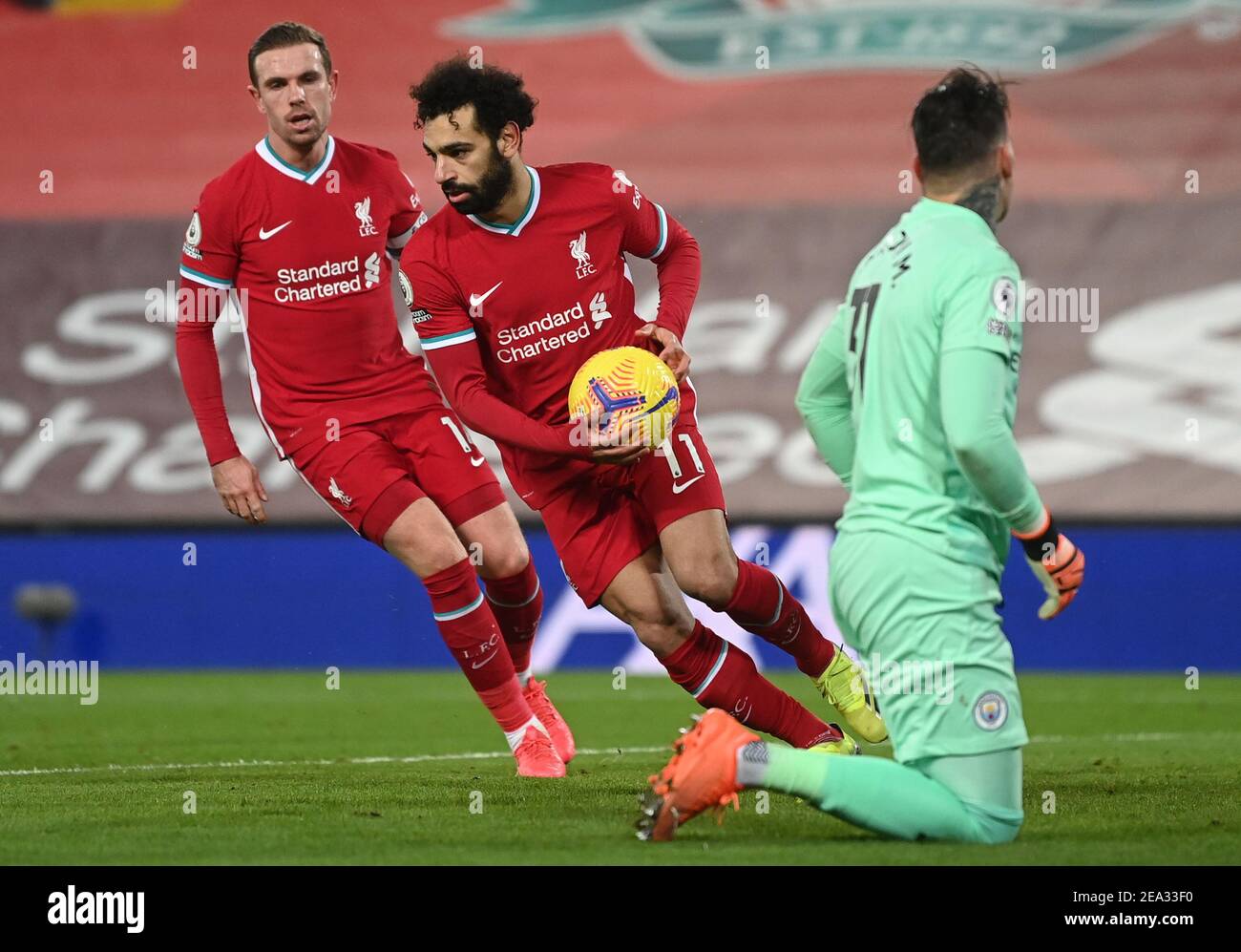 Mohamed salah liverpool celebration hi-res stock photography and images ...