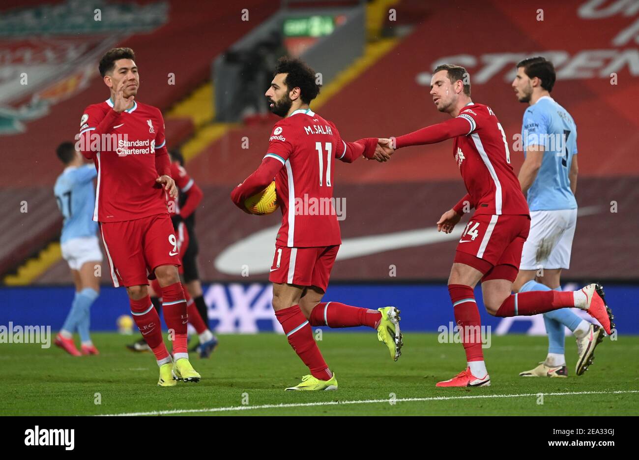 Mohamed salah liverpool celebration hi-res stock photography and images ...