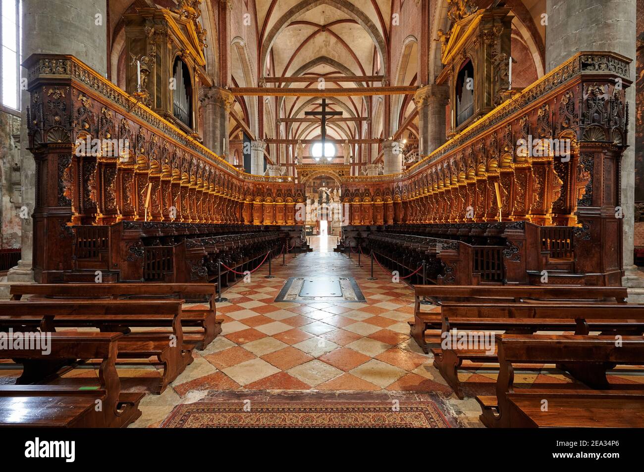 Choir stalls carving hi-res stock photography and images - Alamy